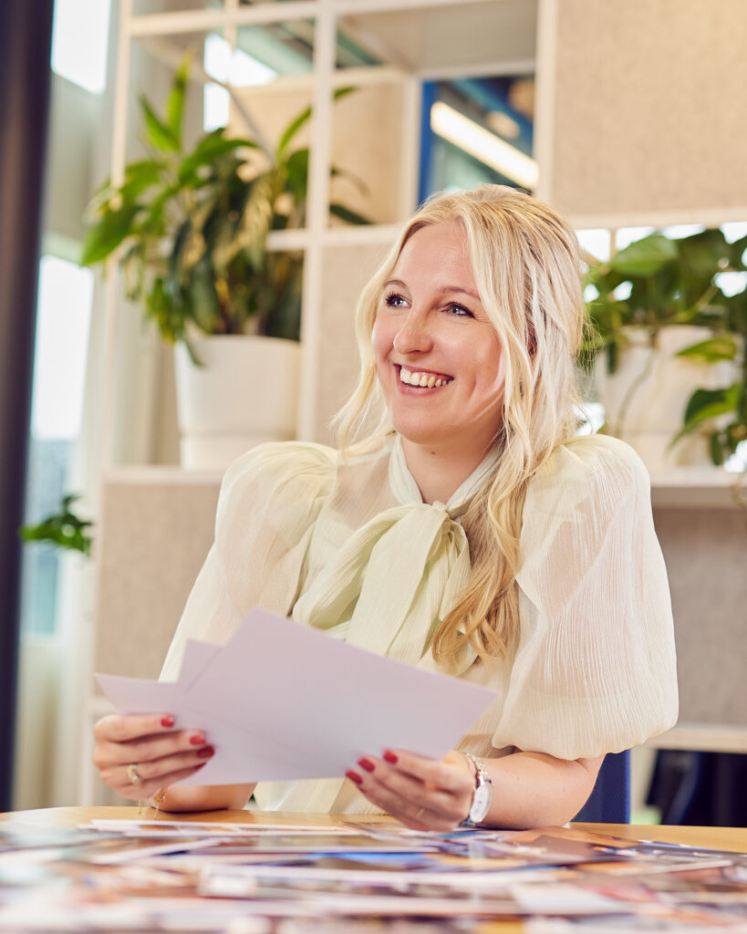 Yvet Brummelhuis - YNNO